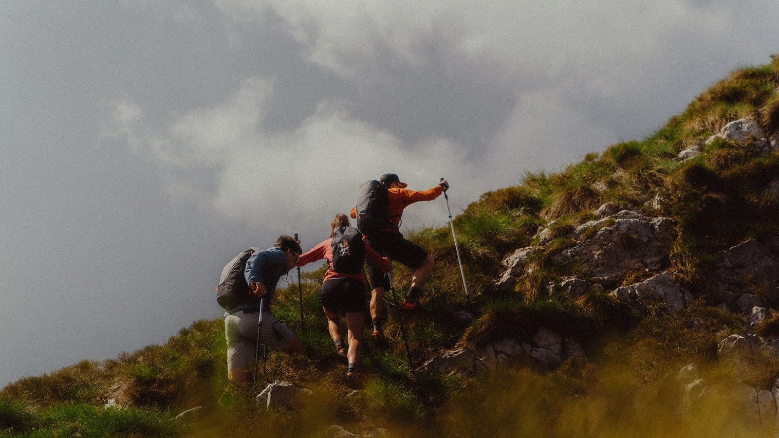 Salewa - RED BULL X-ALPS - LA GARA D'AVVENTURA PIÙ DURA AL MONDO